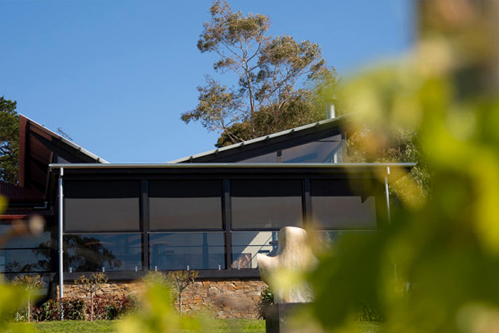 Zipscreen VS Ziptrak - All you need to know - Ministry Of Blind