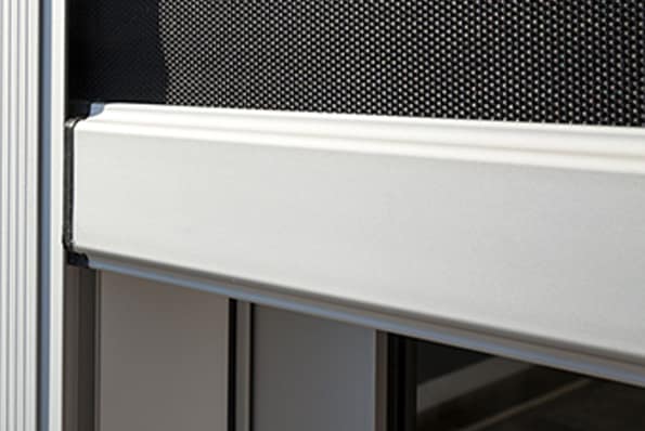 Zipscreen VS Ziptrak - All you need to know - Ministry Of Blind